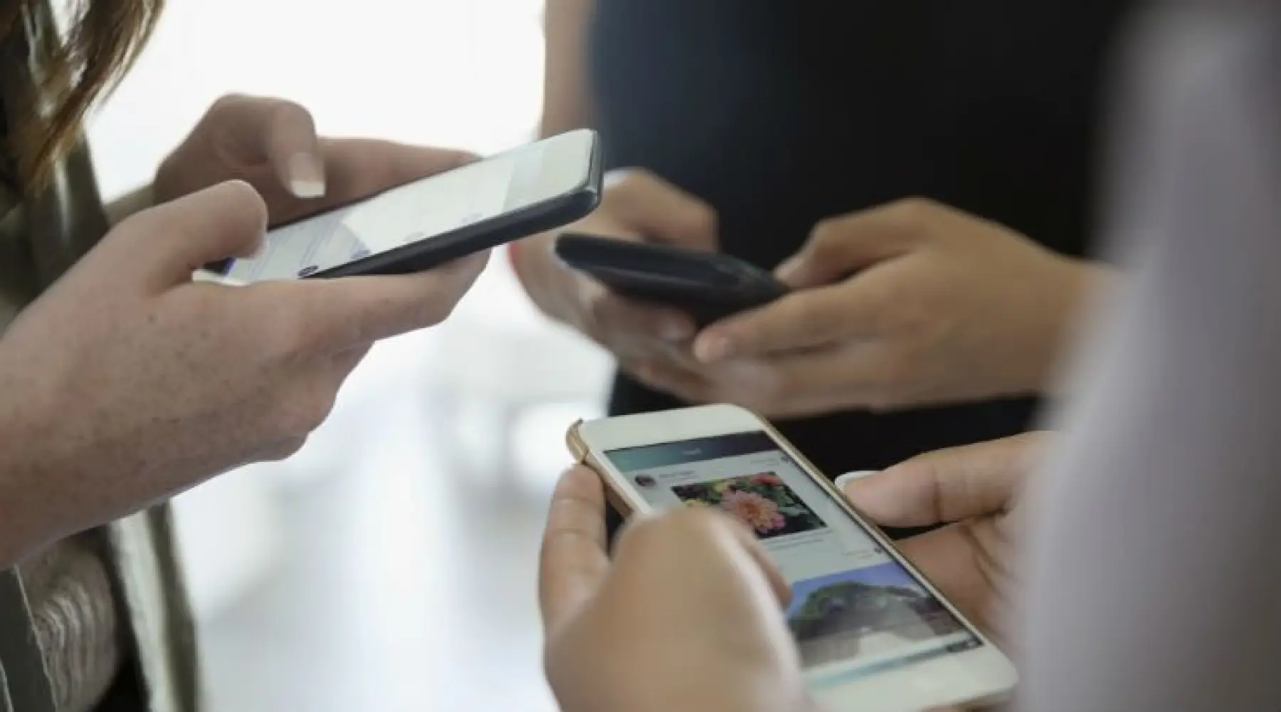 What Is an Authorized User on a Credit Card? | finder.com