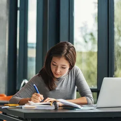 Best student credit cards in the UK | April 2025